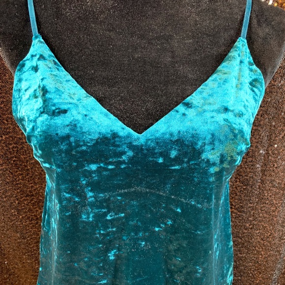 Forever 21 | Tops | Crushed Velvet Cami Too | Poshmark